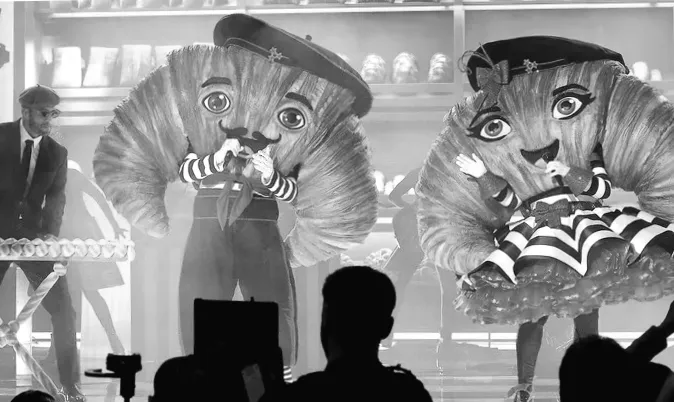 Season 14 Premiere of The Masked Singer Reveals Baseball Legend's ...